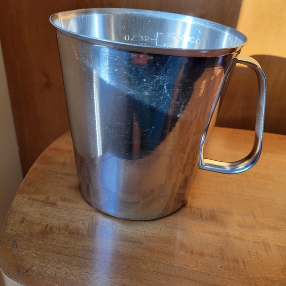 Vollrath | Kitchen | Vollrath Stainless Steel 32 Oz Qt Measuring Cup ...